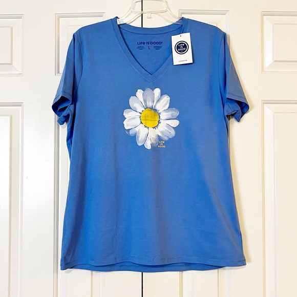 Life Is Good | Tops | Nwt Life Is Good Womens Blue Daisy Shortsleeve ...